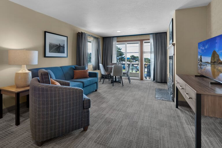 Guest Rooms - The Wayside Inn