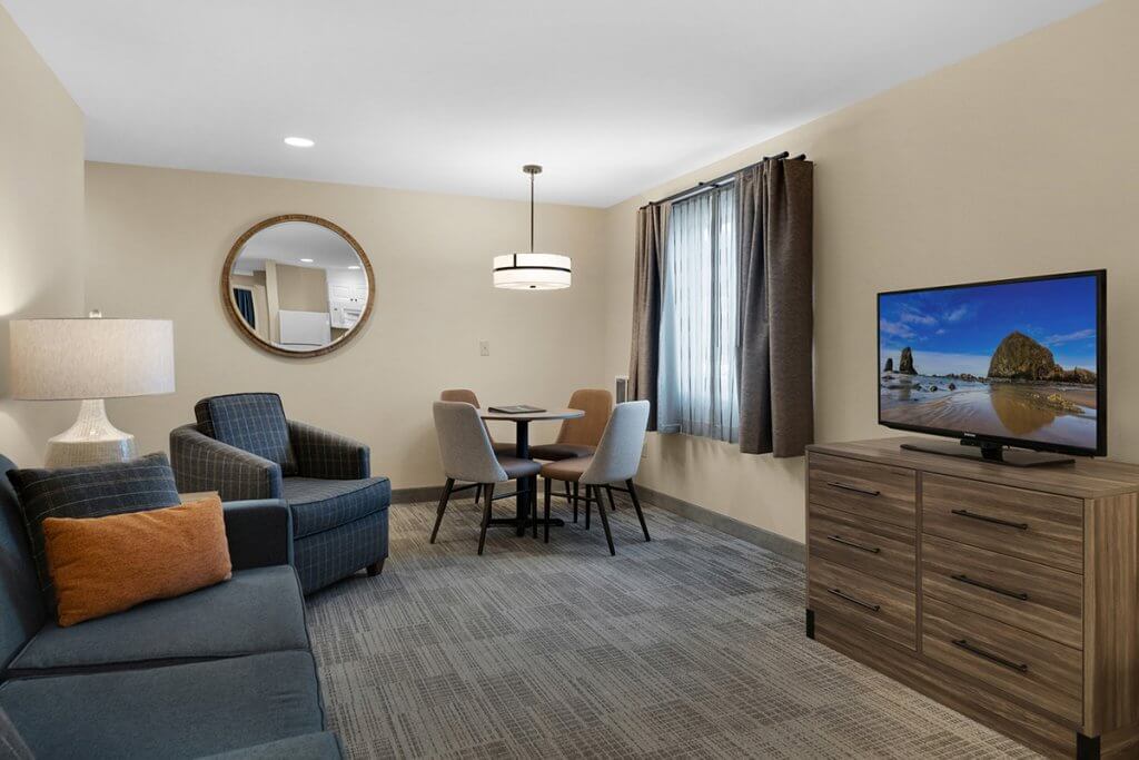 Guest Rooms - The Wayside Inn