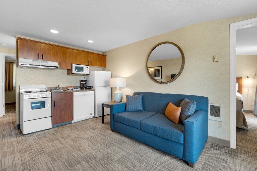 Guest Rooms - The Wayside Inn