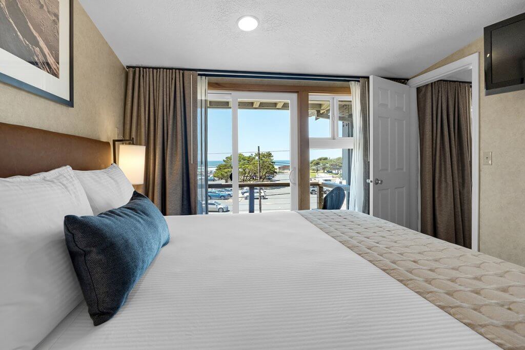 Guest Rooms - The Wayside Inn