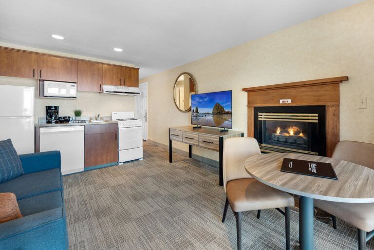 Guest Rooms - The Wayside Inn